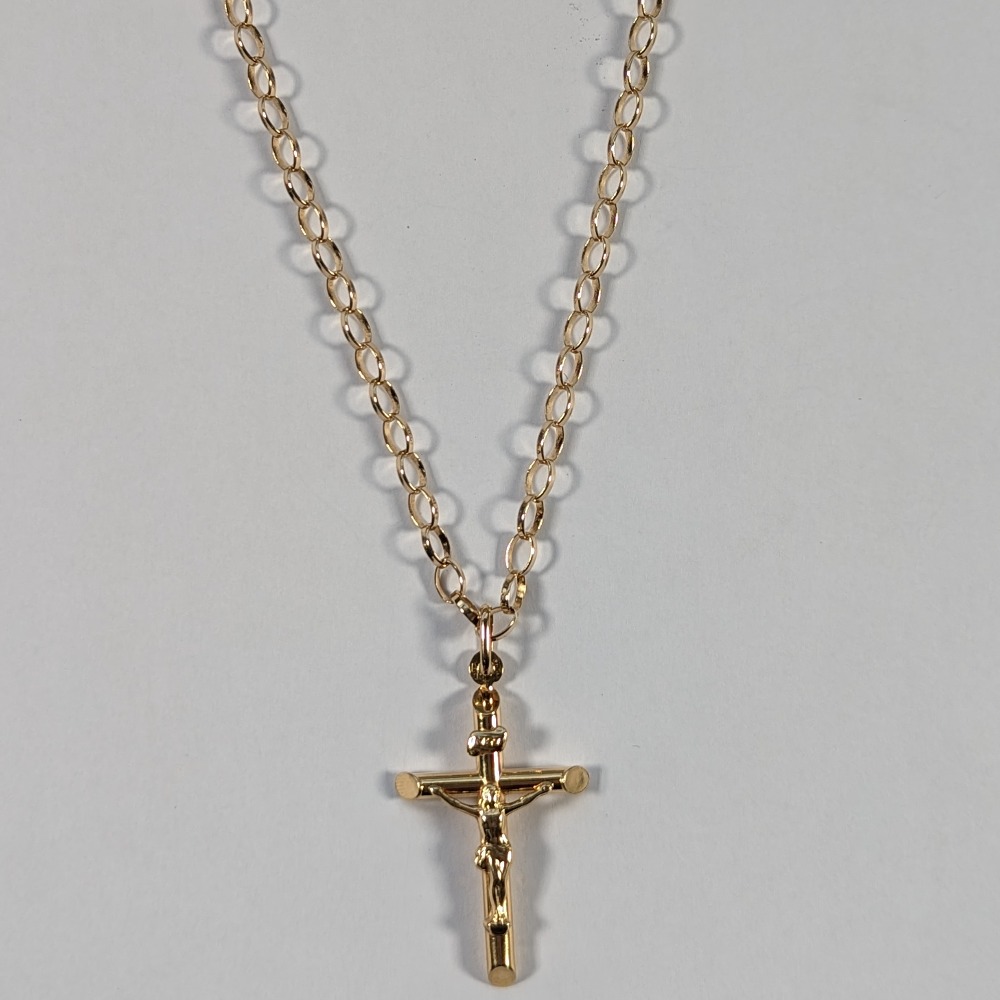 Pre-owned 9ct Gold 24" Oval Link Chain & Cross Pendant - Own4Less